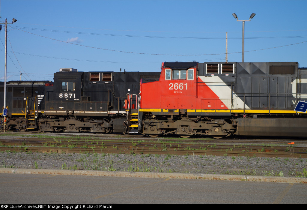 CN 2661